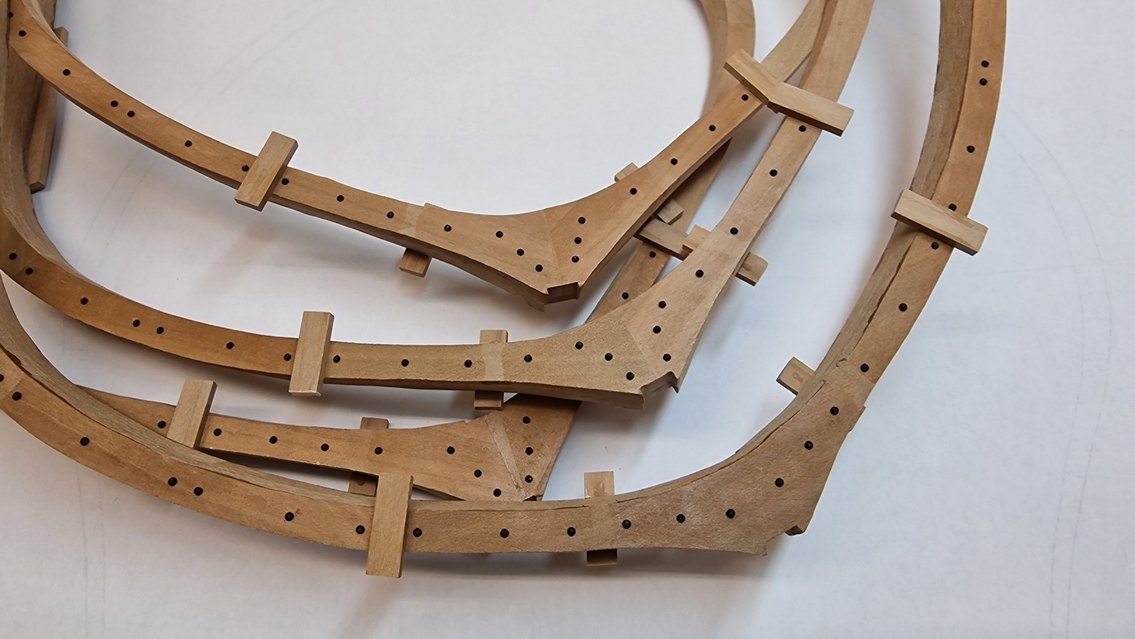 Bolting the frames – Oliver´s Historic Shipyard